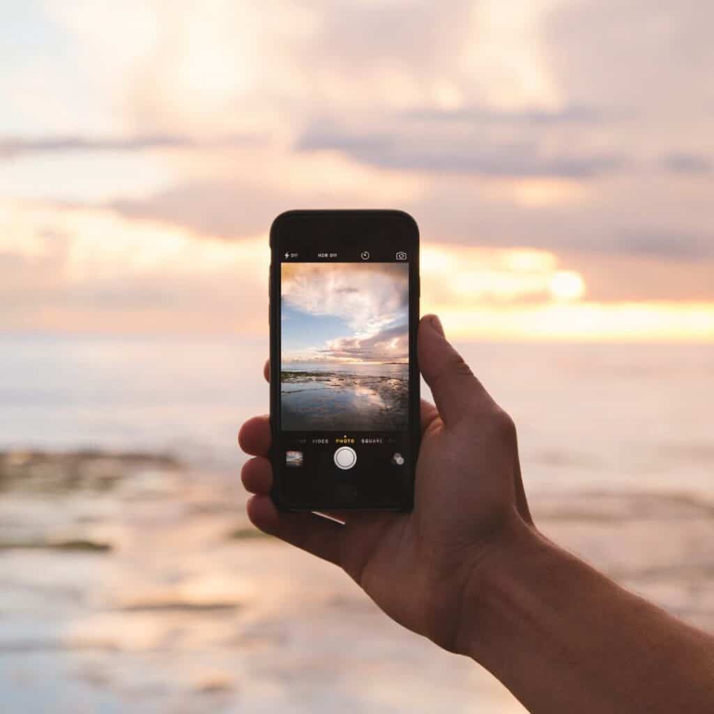 Phonography: The Light is Everything | Deb Scally Photography